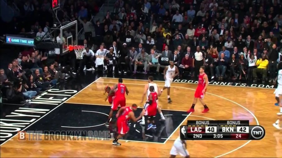 VIDEO: Deron Williams Turns Chris Paul Around With Filthy Crossover ...
